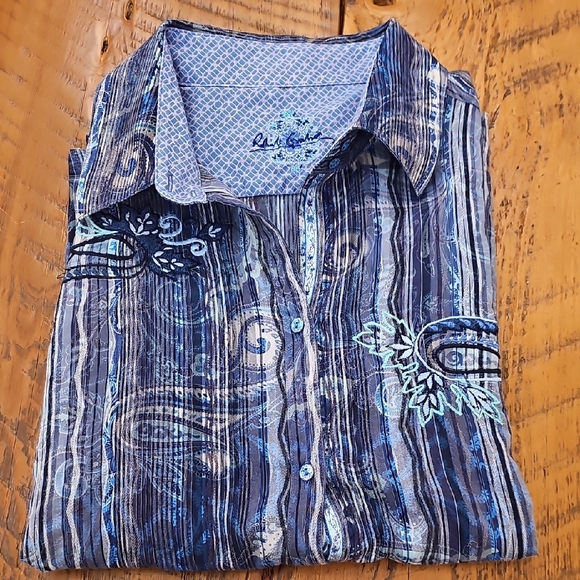 Robert Graham | Tops | Robert Graham Button Down | Poshmark